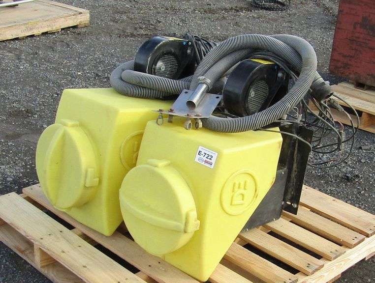 E-722 Gandy Box Applicators (2) - Pickett Auction Service