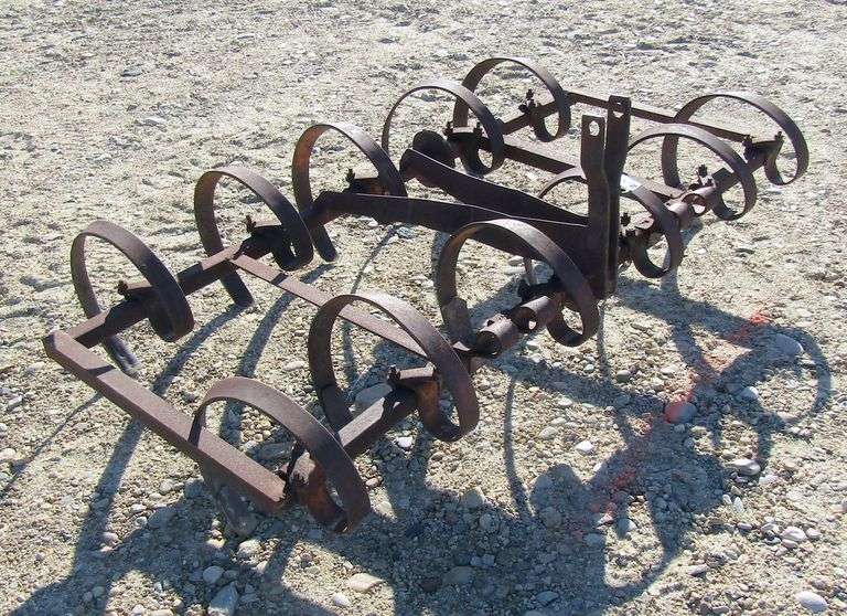 Z-1454 Spring Tooth Harrow - Pickett Auction Service