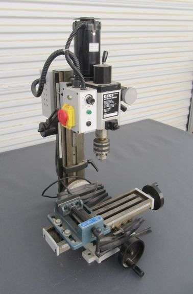 A-173 Klutch Mini Milling Machine - Pickett Auction Service