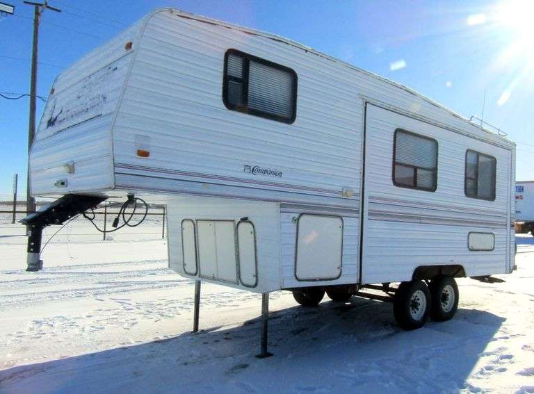 A-230 1996 Kit Companion 25' Travel Trailer - Pickett Auction Service