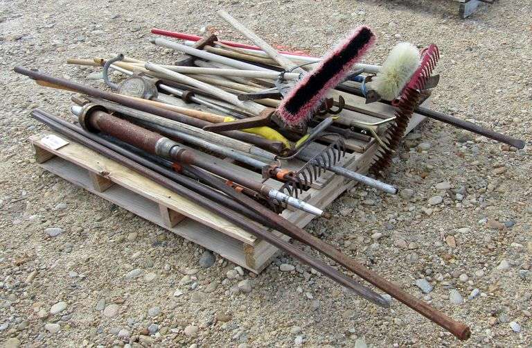 A-364 Hand Tools - Pickett Auction Service