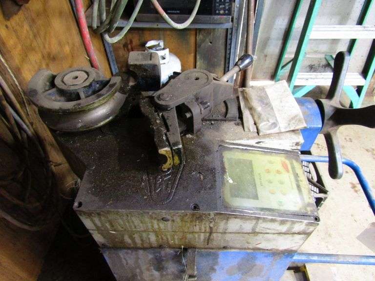 T-317 CML Pipe Bender - Pickett Auction Service