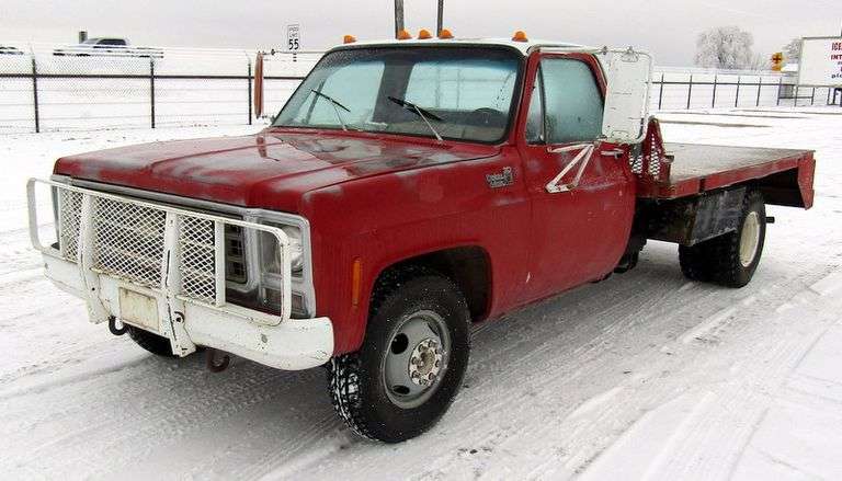 A-151 1980 Chevy C30 Flatbed Pickup - Pickett Auction Service