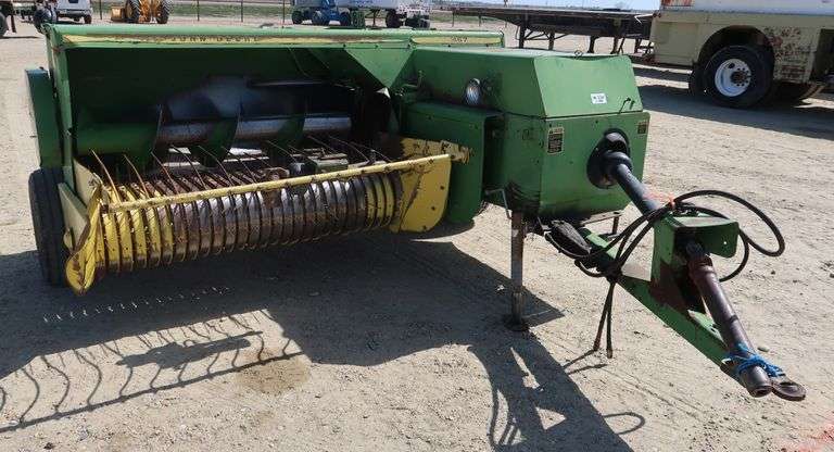 W-334 John Deere 467 Baler - Pickett Auction Service