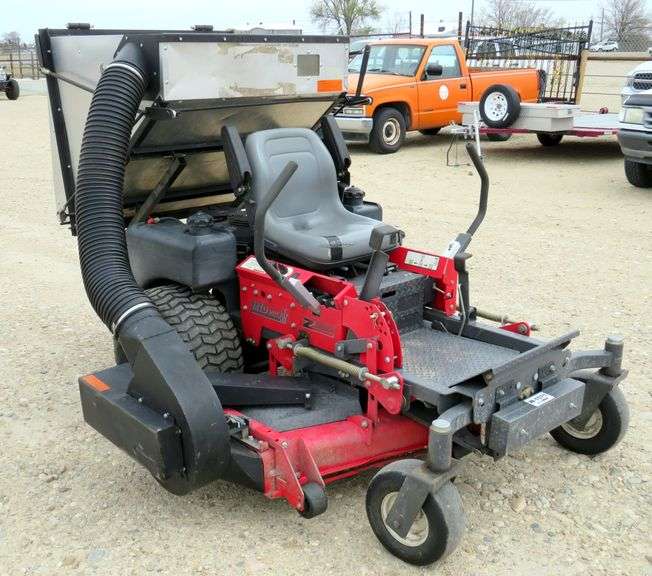 W-1571 MTD Pro Zero Turn Mower - Pickett Auction Service