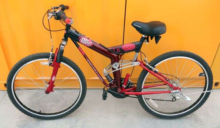 W-1756 Dr Pepper Bicycle - Pickett Auction Service
