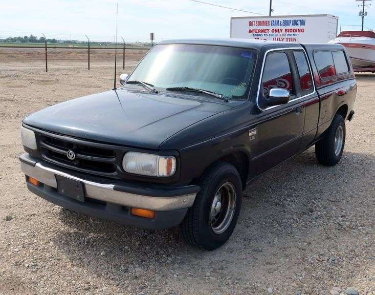 X-446 1994 Mazda B4000 LE Pickup - Pickett Auction Service