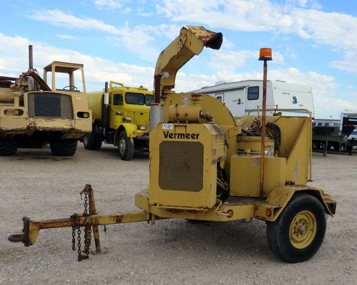 X-1325 Vermeer 1250 Chipper - Pickett Auction Service