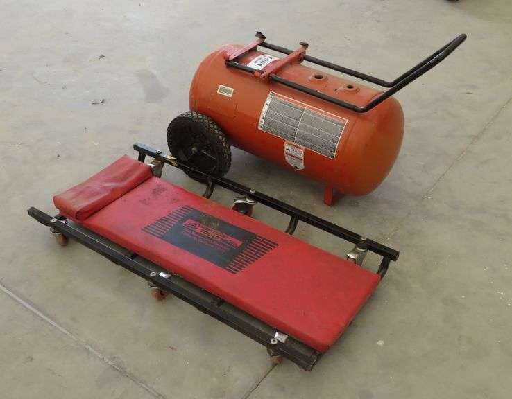 Y-961 Creeper + Air Tank - Pickett Auction Service