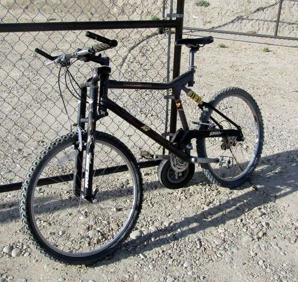 Y-629 Proflex 2000 Mountain Bike - Pickett Auction Service