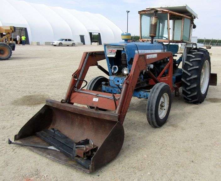 Y-501 Ford 5000 Tractor + Attachments - Pickett Auction Service