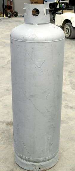 Y-1405 Propane Tank - Pickett Auction Service