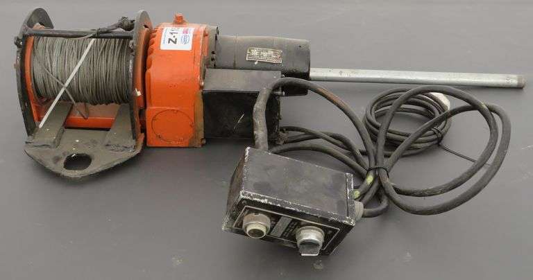 Z-115 GOLO Power Winch - Pickett Auction Service