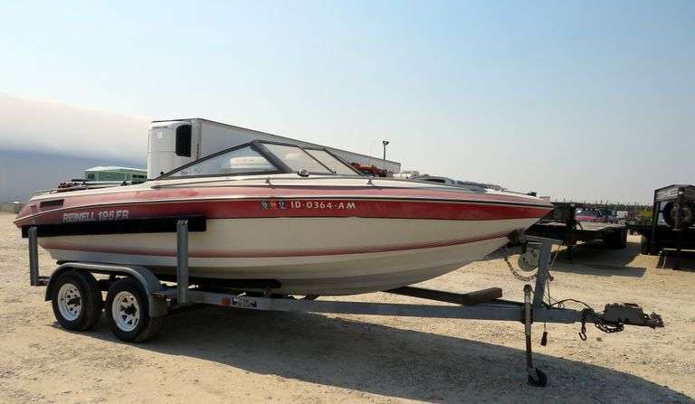 Y-1612 1990 Reinell 196FR Boat + Trailer - Pickett Auction Service