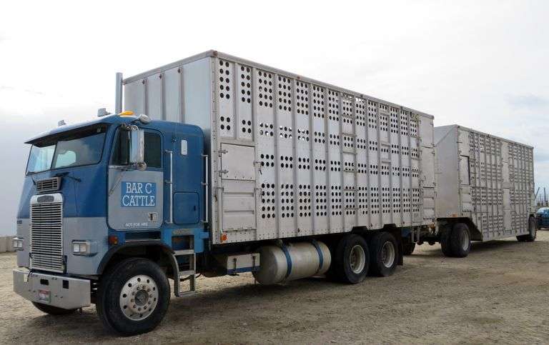 G-426 1990 Freightliner Cattle Truck + Merritt Trailer - Pickett ...