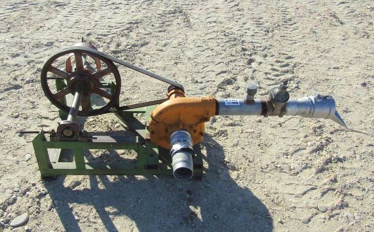 B-1352 Centrifugal Irrigation Pump - Pickett Auction Service