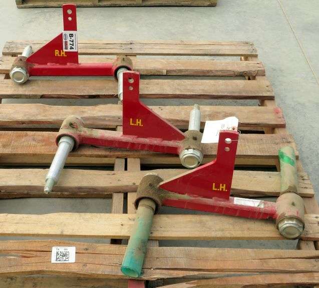 B-774 Hay Rake Spindles - Pickett Auction Service