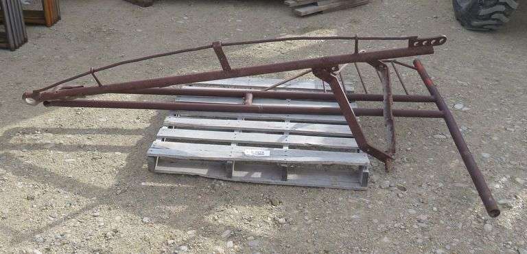 B-1574 3-Point Cherry Picker - Pickett Auction Service