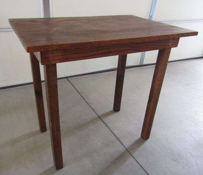 E-163 Oak Table - Pickett Auction Service