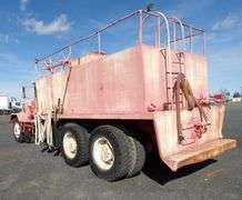 C-122 Peterbilt 383 Mobile Water Vehicle - Pickett Auction Service