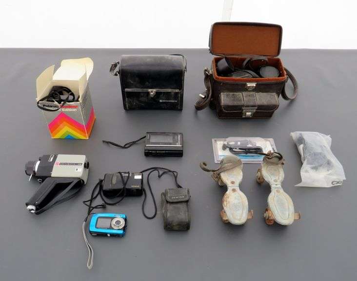 D-845 Primitive Cameras + Skates - Pickett Auction Service