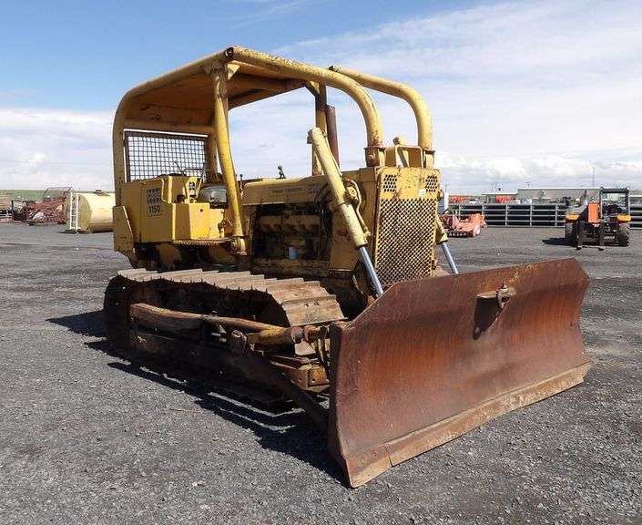 C-502 Case 1150 Crawler Dozer - Pickett Auction Service