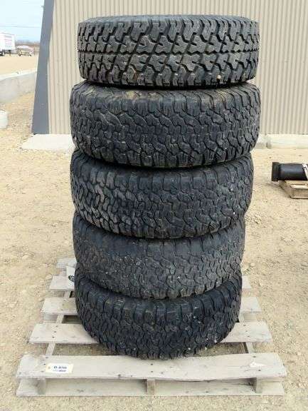 D-856 Dodge Rims + Tires - Pickett Auction Service