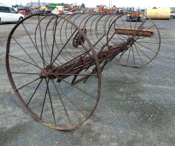 C-525 Horse Drawn Hay Roller - Pickett Auction Service