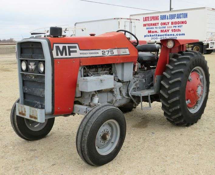 D-831 1977 Massey Ferguson 275 Tractor - Pickett Auction Service