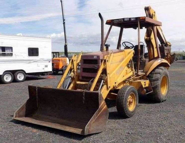 C-501 Case 580K Backhoe - Pickett Auction Service