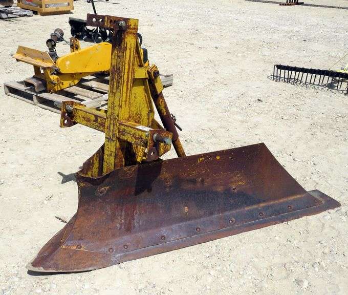 D-1363 3 Point Ditcher - Pickett Auction Service