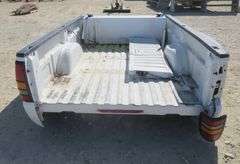 D-1447 2001 Chevy Dually Pickup Bed - Pickett Auction Service