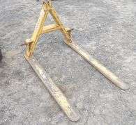 C-684 Rankin 3 Point Pallet Forks - Pickett Auction Service