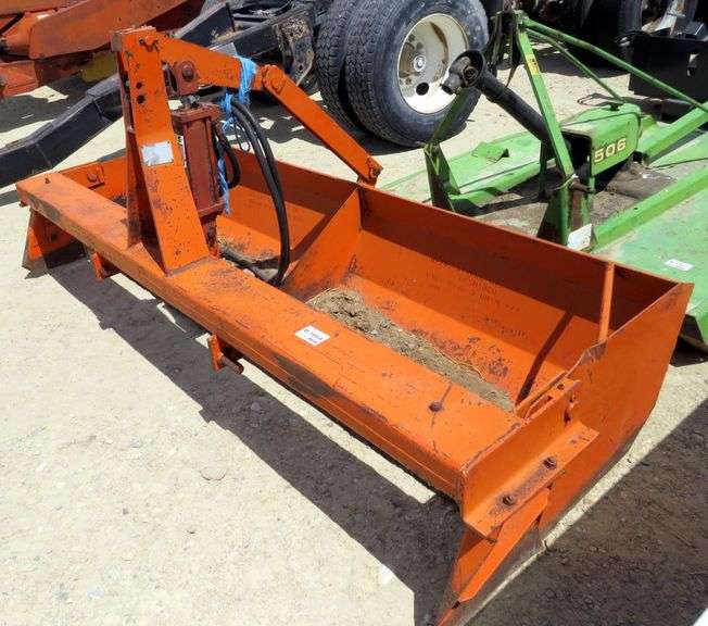 D-1664 Miskin Hydraulic Box Scraper - Pickett Auction Service
