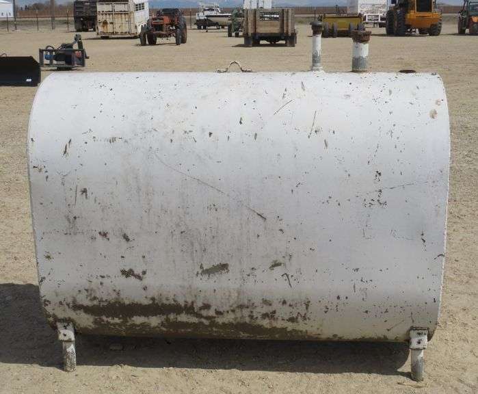 D-952 Oil Tank - Pickett Auction Service