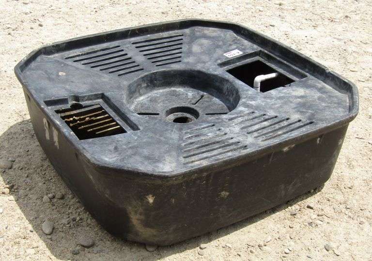 E-159 Poly Fountain Base - Pickett Auction Service