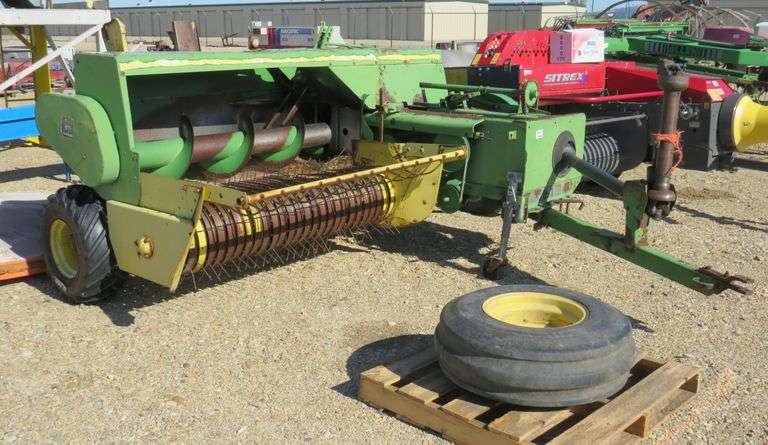 E-979 John Deere 467 Hay Baler - Pickett Auction Service