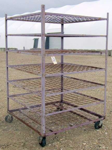E-957 Rolling Metal Wire Rack - Pickett Auction Service