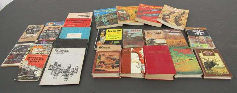 E-1144 Hand Loading Books - Pickett Auction Service
