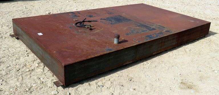 E-1372 Steel Flat Fuel Tank - Pickett Auction Service