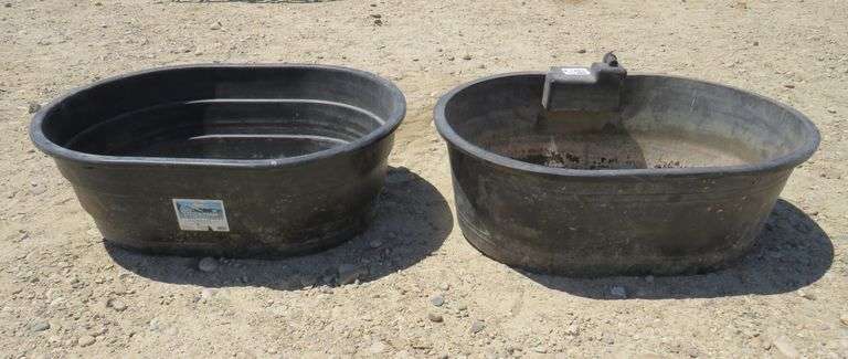 E-1283 Livestock Tanks + Water Float - Pickett Auction Service