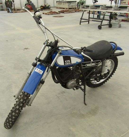 E-434 1976 Yamaha 175 Motorcycle - Pickett Auction Service