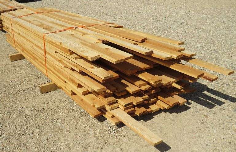 E-1167 Douglas Fir 1X4 Lumber - Pickett Auction Service