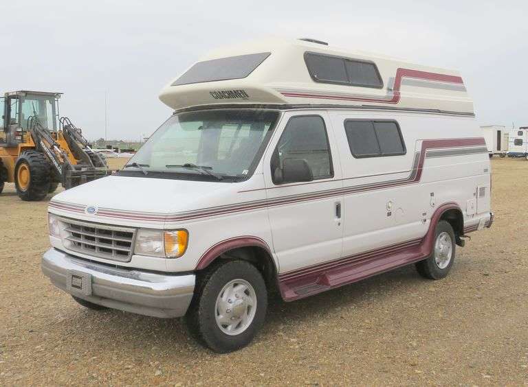 E-623 1994 Ford Econoline 250 Coachman Camper Van - Pickett Auction Service