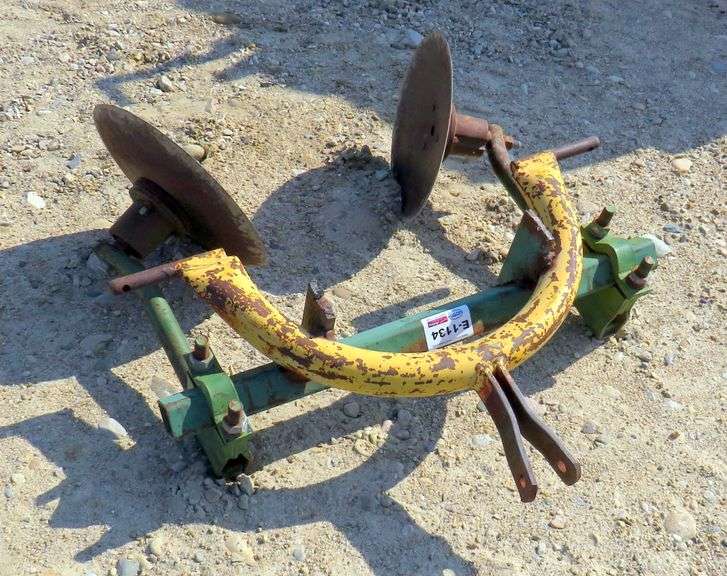 E-1134 3-Point Dyker - Pickett Auction Service