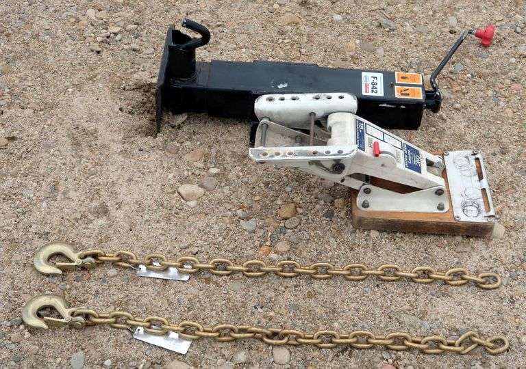 F-842 Trailer Jack + Motor Mount + Chains - Pickett Auction Service