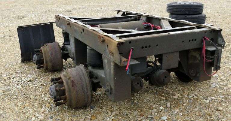 F-846 Truck Axle + Frame - Pickett Auction Service