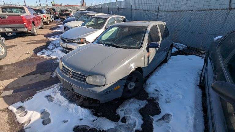 2001 VOLKSWAGEN GOLF - Peak Auto Auctions
