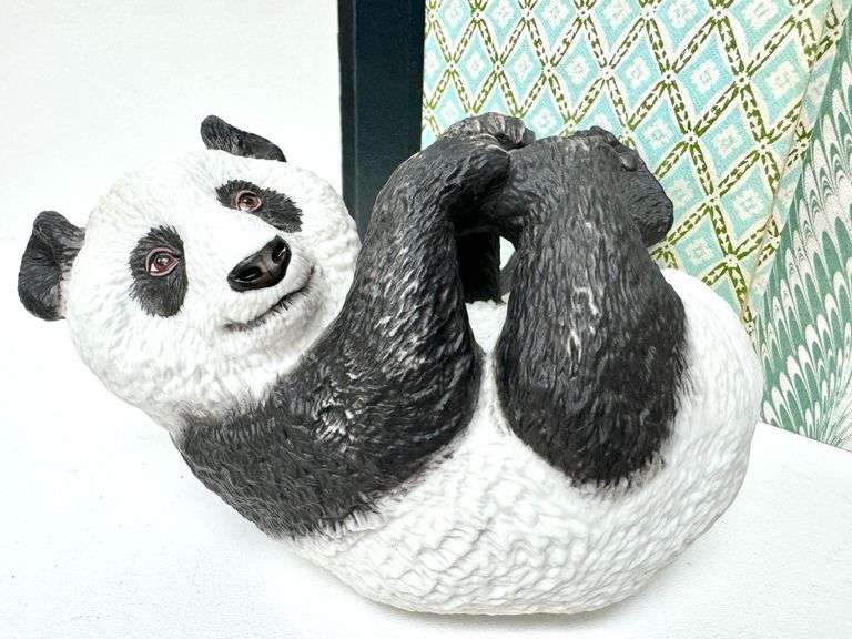 Lenox & The Smithsonian Porcelain Panda Cub Figurines - Piece by Piece