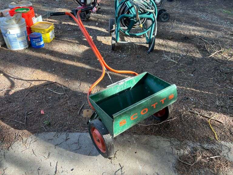 Scotts Metal Drop Spreader - Peterson Land & Auction LLC